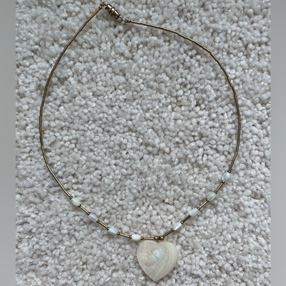 Vintage | Jewelry | Vintage Mother Of Pearl Heart Necklace W Floral ...